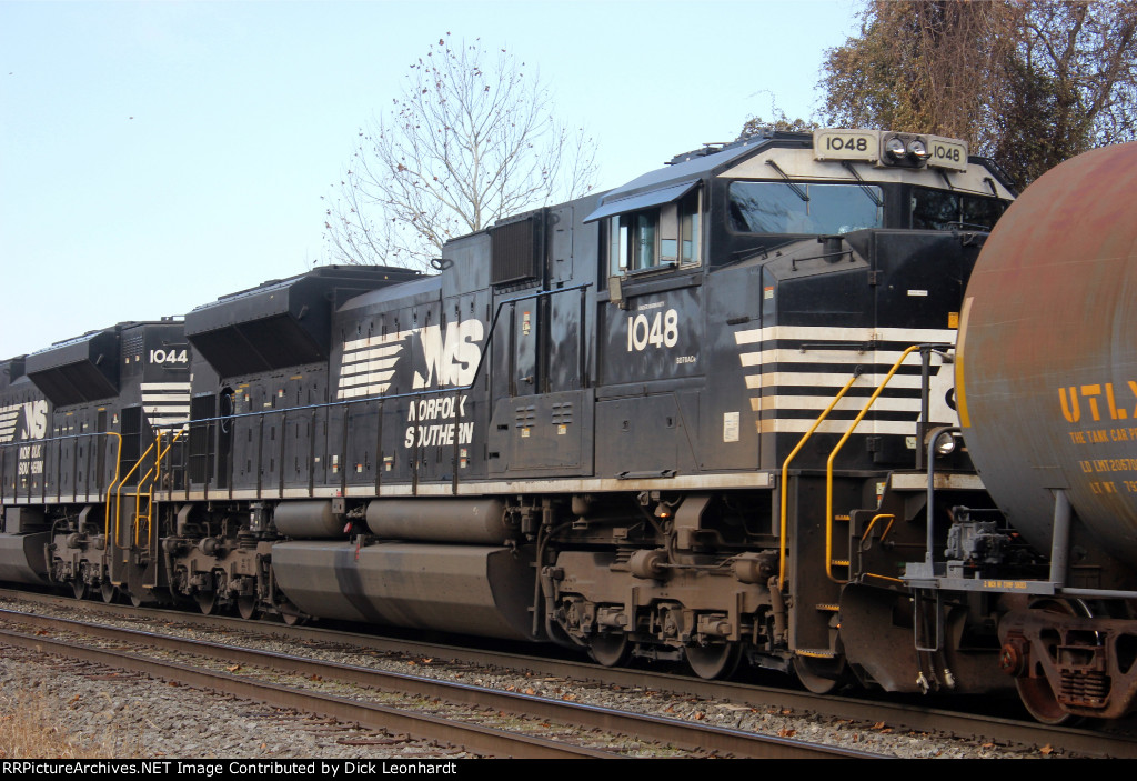 NS 1048